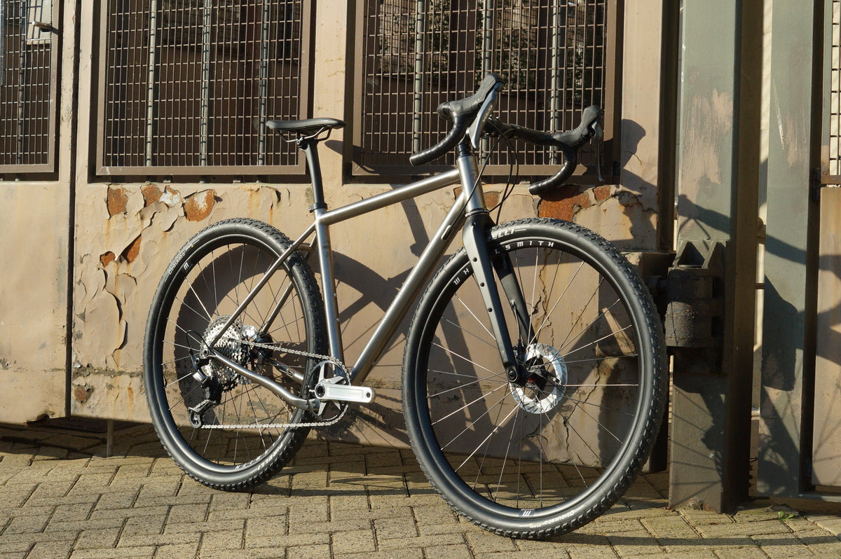 Custom Build - Enigma Edge – ProjektRide